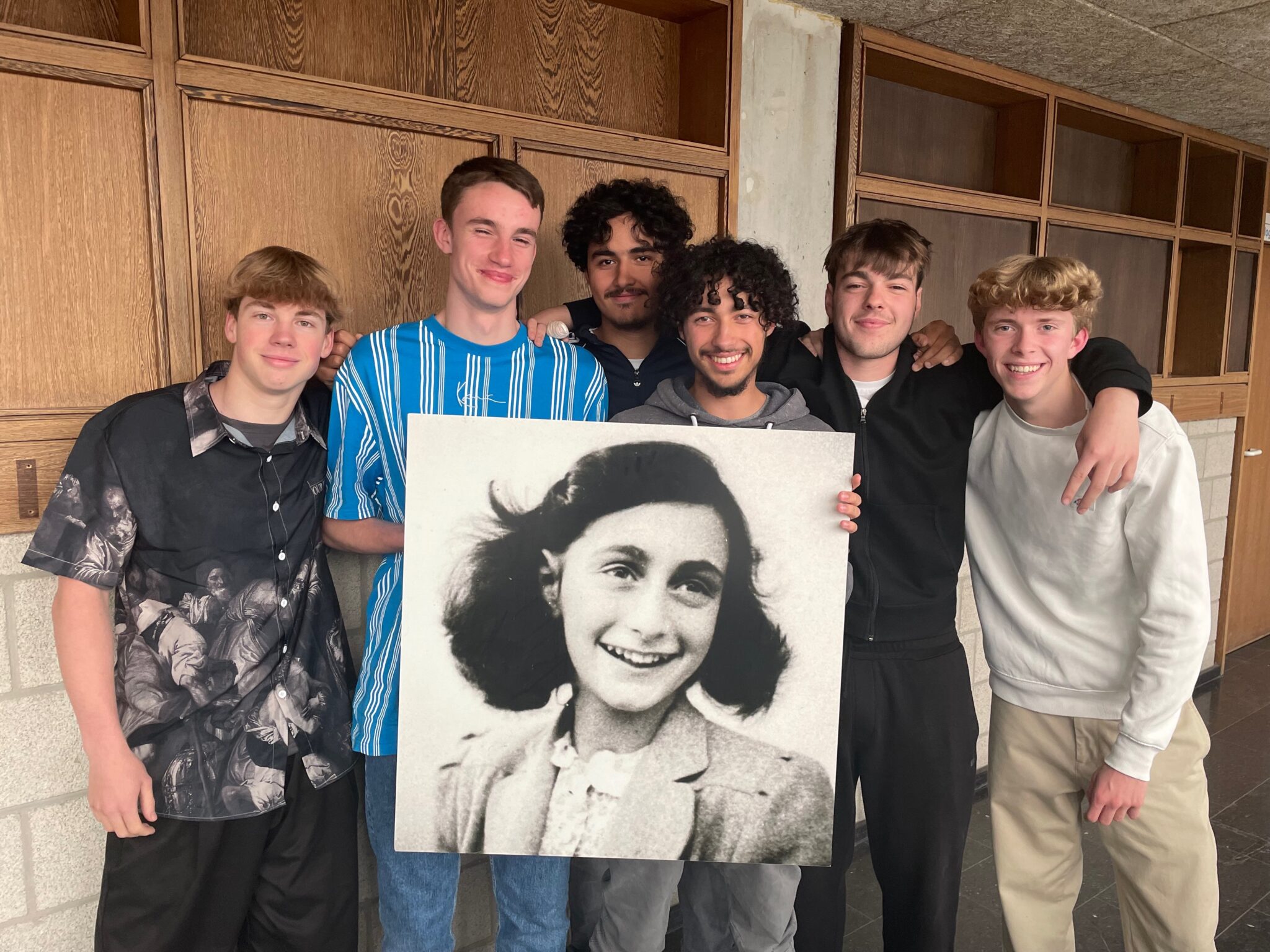 GO! atheneum Denderleeuw wordt 'Anne Frank Atheneum' - Denderleeuw Online